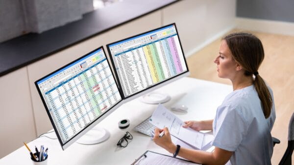 AI In Medical Coding 2025 : How AI Is Transforming Healthcare Billing